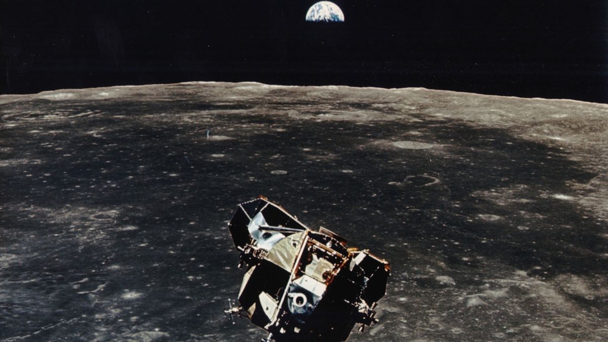 James E. Webb and the Grand Strategy of the Moon Landing: A Political ...